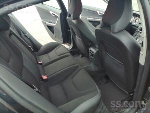 Grey Volvo S60 2012 in Riga, with an engine capacity of 2.00 L and mileage of 224 thousand km for 6700 €, photo 10 on AUTOMOTO.COM.LV