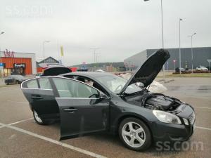 Grey Volvo S60 2012 in Riga, with an engine capacity of 2.00 L and mileage of 224 thousand km for 6700 €, photo 17 on AUTOMOTO.COM.LV