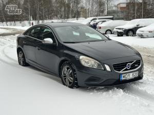 Grey Volvo S60 2012 in Vilnius, with an engine capacity of 2.00 L and mileage of 260 thousand km for 6999 €, photo 3 on AUTOMOTO.COM.LV