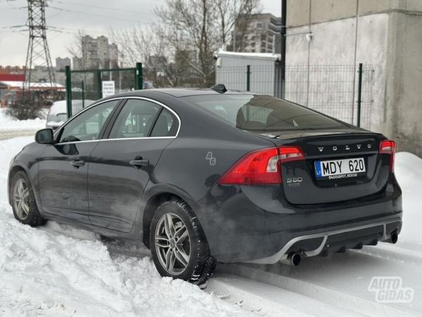 Grey Volvo S60 2012 in Vilnius, with an engine capacity of 2.00 L and mileage of 260 thousand km for 6999 €, photo 4 on AUTOMOTO.COM.LV
