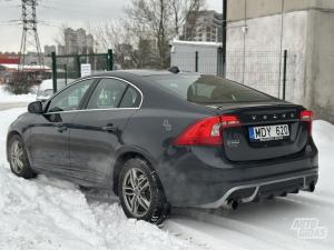 Grey Volvo S60 2012 in Vilnius, with an engine capacity of 2.00 L and mileage of 260 thousand km for 6999 €, photo 4 on AUTOMOTO.COM.LV