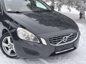 Grey Volvo S60 2012 in Raseiniai, with an engine capacity of 1.98 L and mileage of 289 thousand km for 5800 €, photo 2 on AUTOMOTO.COM.LV