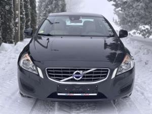 Grey Volvo S60 2012 in Raseiniai, with an engine capacity of 1.98 L and mileage of 289 thousand km for 5800 €, photo 3 on AUTOMOTO.COM.LV