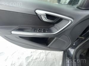 Pelēks Volvo S60 2012 Cēsis, ar dzinēja tilpumu 1.60 L un nobraukumu 0 tūkst. km par 5950 €, foto 8 vietnē AUTOMOTO.COM.LV