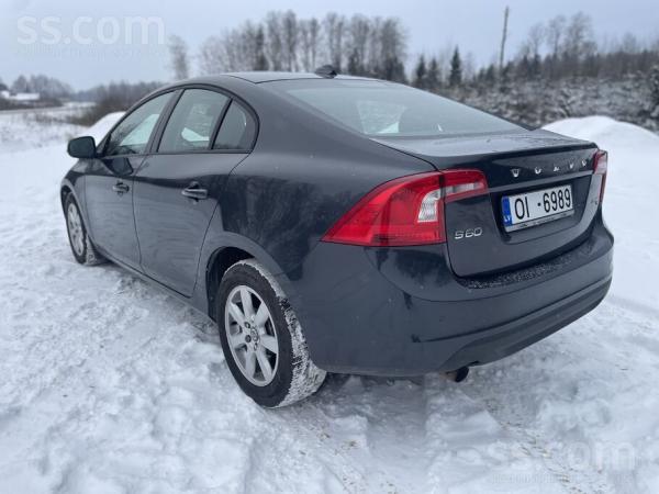 Grey Volvo S60 2012 in Cesis, with an engine capacity of 1.60 L and mileage of 0 thousand km for 5950 €, photo 4 on AUTOMOTO.COM.LV