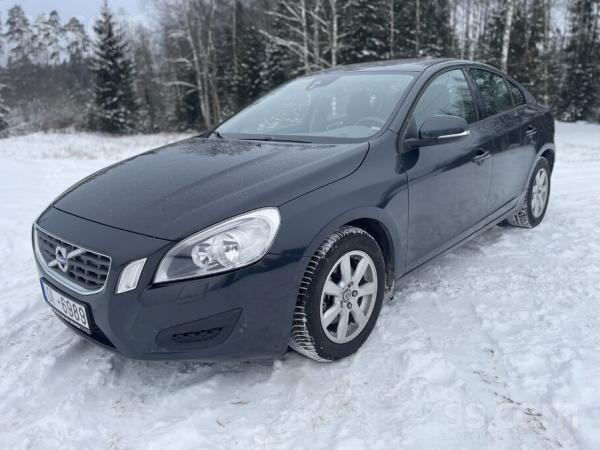 Grey Volvo S60 2012 in Cesis, with an engine capacity of 1.60 L and mileage of 0 thousand km for 5950 €, photo 5 on AUTOMOTO.COM.LV