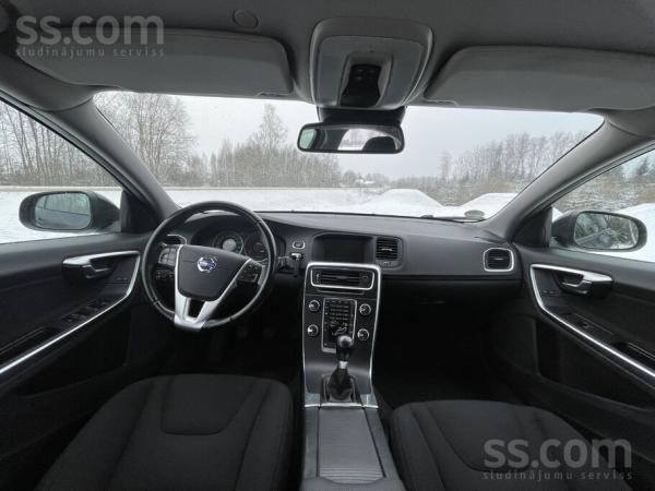 Grey Volvo S60 2012 in Cesis, with an engine capacity of 1.60 L and mileage of 0 thousand km for 5950 €, photo 9 on AUTOMOTO.COM.LV