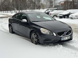 Pelēks Volvo S60 2012 Viļņa, ar dzinēja tilpumu 1.98 L un nobraukumu 260 tūkst. km par 6999 €, foto 4 vietnē AUTOMOTO.COM.LV