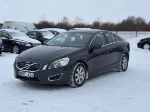 Grey Volvo S60 2012 in Siauliai, with an engine capacity of 1.56 L and mileage of 275 thousand km for 5200 €, photo  on AUTOMOTO.COM.LV