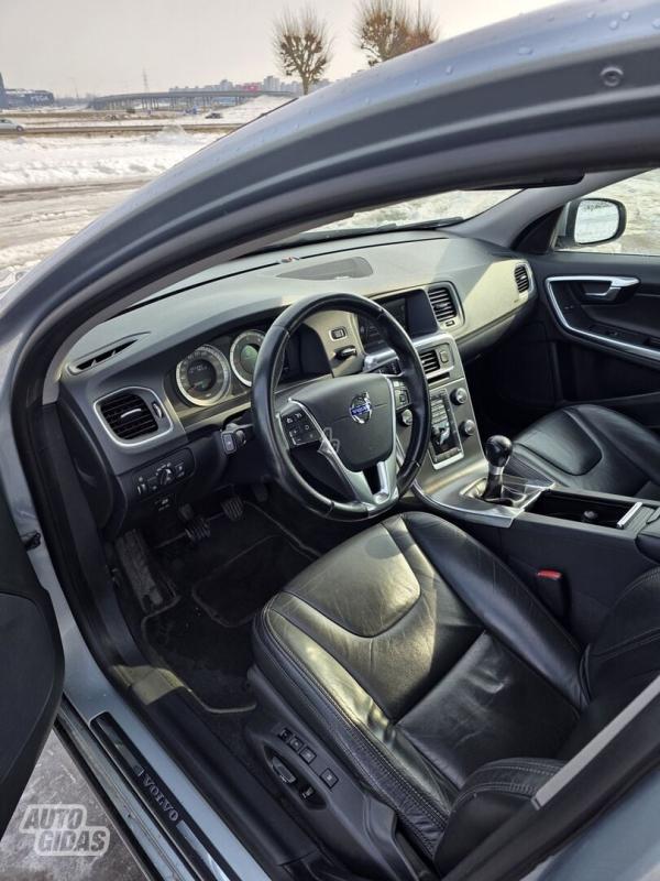 Pelēks Volvo S60 2012 Kauņa, ar dzinēja tilpumu 2.00 L un nobraukumu 261 tūkst. km par 5200 €, foto 7 vietnē AUTOMOTO.COM.LV