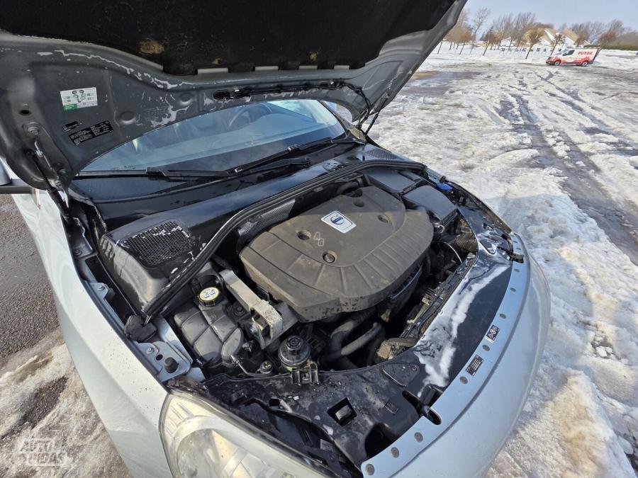 Pelēks Volvo S60 2012 Kauņa, ar dzinēja tilpumu 2.00 L un nobraukumu 261 tūkst. km par 5900 €, foto 12 vietnē AUTOMOTO.COM.LV