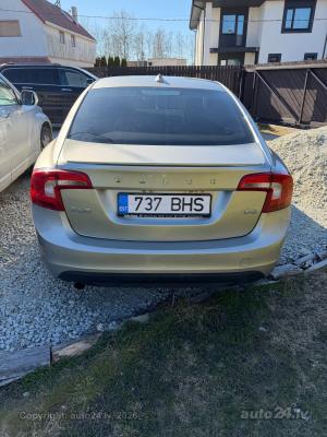 Grey Volvo S60 2012 in Tallinn, with an engine capacity of 2.00 L and mileage of 178 thousand km for 6700 €, photo 5 on AUTOMOTO.COM.LV