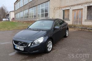 Pelēks Volvo S60 2012 Talsi, ar dzinēja tilpumu 2.00 L un nobraukumu 252 tūkst. km par 6200 €, foto  vietnē AUTOMOTO.COM.LV