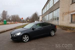 Pelēks Volvo S60 2012 Talsi, ar dzinēja tilpumu 2.00 L un nobraukumu 252 tūkst. km par 6200 €, foto 8 vietnē AUTOMOTO.COM.LV