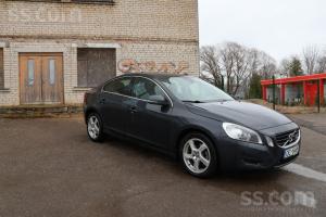 Pelēks Volvo S60 2012 Talsi, ar dzinēja tilpumu 2.00 L un nobraukumu 252 tūkst. km par 6200 €, foto 12 vietnē AUTOMOTO.COM.LV