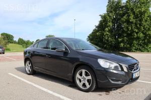 Pelēks Volvo S60 2012 Talsi, ar dzinēja tilpumu 2.00 L un nobraukumu 256 tūkst. km par 4999 €, foto 3 vietnē AUTOMOTO.COM.LV