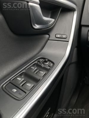 Pelēks Volvo S60 2012 Talsi, ar dzinēja tilpumu 2.00 L un nobraukumu 256 tūkst. km par 4999 €, foto 12 vietnē AUTOMOTO.COM.LV