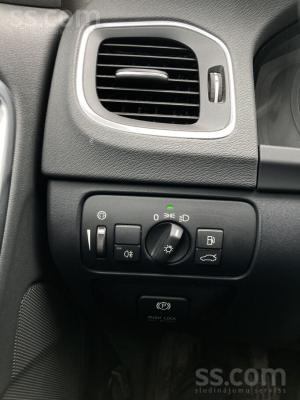 Pelēks Volvo S60 2012 Talsi, ar dzinēja tilpumu 2.00 L un nobraukumu 256 tūkst. km par 4999 €, foto 13 vietnē AUTOMOTO.COM.LV