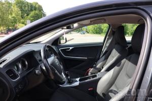 Pelēks Volvo S60 2012 Talsi, ar dzinēja tilpumu 2.00 L un nobraukumu 256 tūkst. km par 4999 €, foto 18 vietnē AUTOMOTO.COM.LV