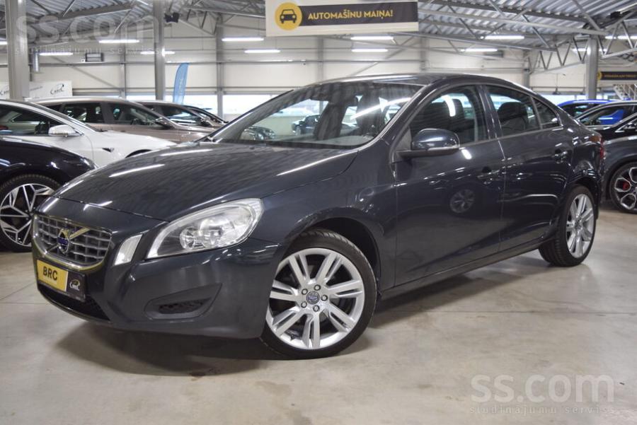 Pelēks Volvo S60 2012 Rīga, ar dzinēja tilpumu 1.60 L un nobraukumu 368 tūkst. km par 5500 €, foto 1 vietnē AUTOMOTO.COM.LV