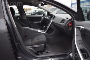 Pelēks Volvo S60 2012 Rīga, ar dzinēja tilpumu 1.60 L un nobraukumu 368 tūkst. km par 5500 €, foto 13 vietnē AUTOMOTO.COM.LV
