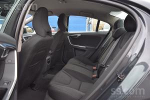 Pelēks Volvo S60 2012 Rīga, ar dzinēja tilpumu 1.60 L un nobraukumu 368 tūkst. km par 5500 €, foto 14 vietnē AUTOMOTO.COM.LV