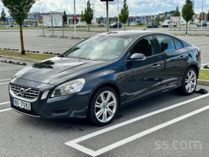 Grey Volvo S60 2012 in Riga, with an engine capacity of 1.60 L and mileage of 0 thousand km for 5990 €, photo 4 on AUTOMOTO.COM.LV