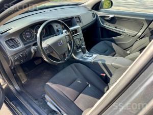 Grey Volvo S60 2012 in Riga, with an engine capacity of 1.60 L and mileage of 0 thousand km for 5990 €, photo 8 on AUTOMOTO.COM.LV