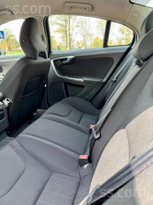 Grey Volvo S60 2012 in Riga, with an engine capacity of 1.60 L and mileage of 0 thousand km for 5990 €, photo 11 on AUTOMOTO.COM.LV