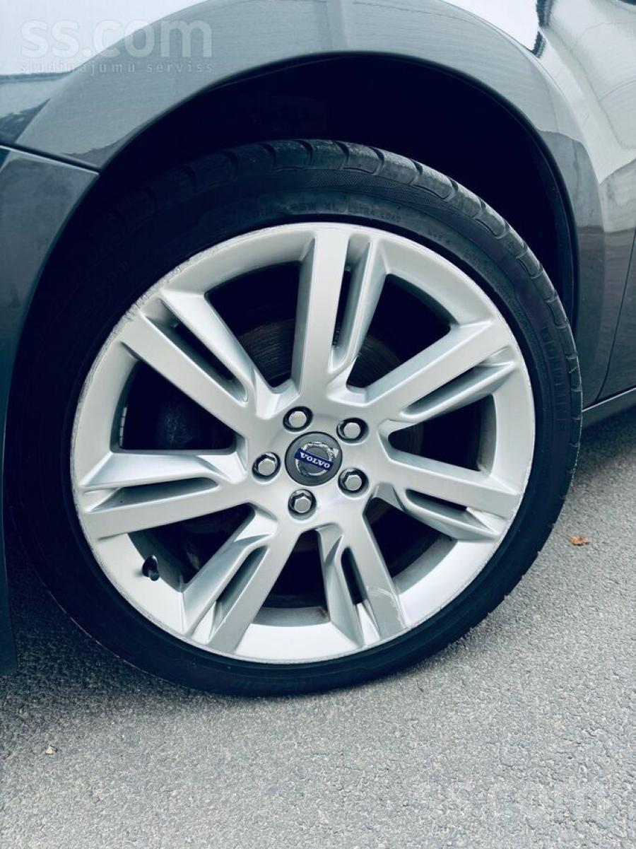 Grey Volvo S60 2012 in Riga, with an engine capacity of 1.60 L and mileage of 0 thousand km for 5990 €, photo 12 on AUTOMOTO.COM.LV
