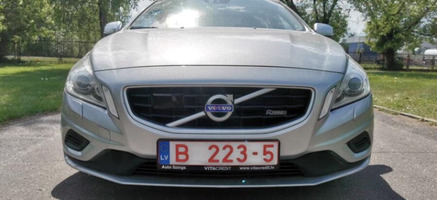 Grey Volvo S60 2012 in Riga, with an engine capacity of 1.60 L and mileage of 236 thousand km for 7950 €, photo 15 on AUTOMOTO.COM.LV