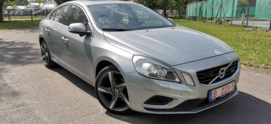 Grey Volvo S60 2012 in Riga, with an engine capacity of 1.60 L and mileage of 236 thousand km for 7950 €, photo 16 on AUTOMOTO.COM.LV