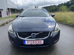 Grey Volvo S60 2012 in Vilnius, with an engine capacity of 1.60 L and mileage of 265 thousand km for 6200 €, photo 3 on AUTOMOTO.COM.LV