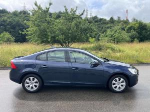 Grey Volvo S60 2012 in Vilnius, with an engine capacity of 1.60 L and mileage of 265 thousand km for 6200 €, photo 5 on AUTOMOTO.COM.LV