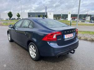 Grey Volvo S60 2012 in Vilnius, with an engine capacity of 1.60 L and mileage of 265 thousand km for 6200 €, photo 8 on AUTOMOTO.COM.LV