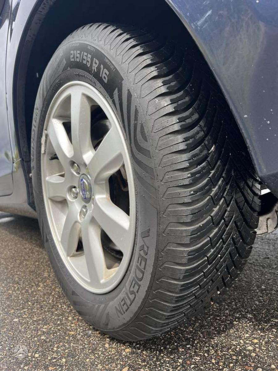 Grey Volvo S60 2012 in Vilnius, with an engine capacity of 1.60 L and mileage of 265 thousand km for 6200 €, photo 11 on AUTOMOTO.COM.LV