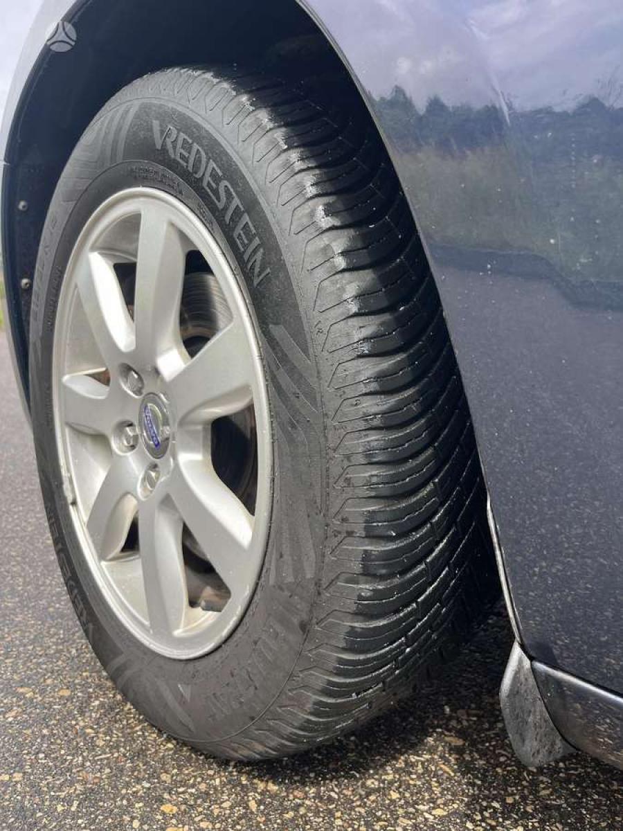 Grey Volvo S60 2012 in Vilnius, with an engine capacity of 1.60 L and mileage of 265 thousand km for 6200 €, photo 13 on AUTOMOTO.COM.LV