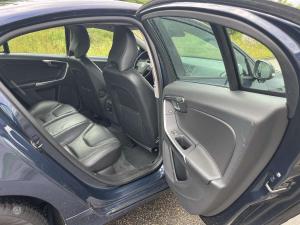 Grey Volvo S60 2012 in Vilnius, with an engine capacity of 1.60 L and mileage of 265 thousand km for 6200 €, photo 20 on AUTOMOTO.COM.LV