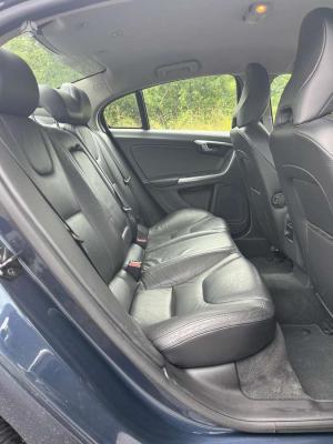 Grey Volvo S60 2012 in Vilnius, with an engine capacity of 1.60 L and mileage of 265 thousand km for 6200 €, photo 21 on AUTOMOTO.COM.LV