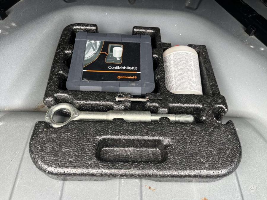 Grey Volvo S60 2012 in Vilnius, with an engine capacity of 1.60 L and mileage of 265 thousand km for 6200 €, photo 24 on AUTOMOTO.COM.LV