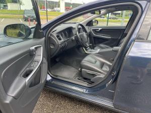 Grey Volvo S60 2012 in Vilnius, with an engine capacity of 1.60 L and mileage of 265 thousand km for 6200 €, photo 25 on AUTOMOTO.COM.LV