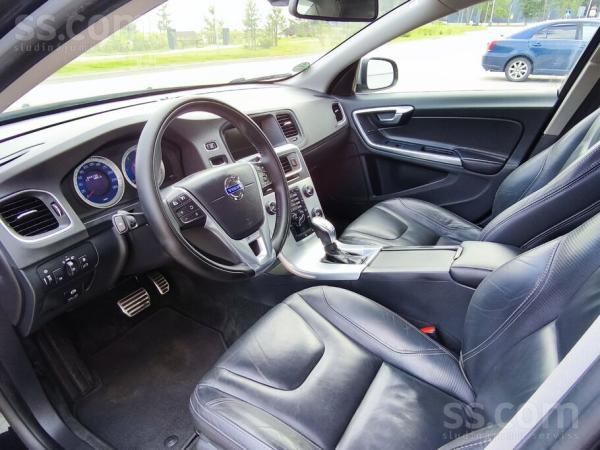 Grey Volvo S60 2012 in Riga, with an engine capacity of 1.60 L and mileage of 0 thousand km for 6500 €, photo 7 on AUTOMOTO.COM.LV