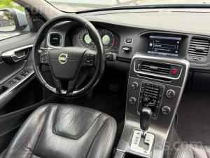 Grey Volvo S60 2012 in Riga, with an engine capacity of 2.00 L and mileage of 345 thousand km for 6650 €, photo 7 on AUTOMOTO.COM.LV