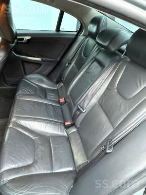 Grey Volvo S60 2012 in Riga, with an engine capacity of 2.00 L and mileage of 345 thousand km for 6650 €, photo 8 on AUTOMOTO.COM.LV
