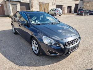 Grey Volvo S60 2012 in Pakruojis, with an engine capacity of 1.98 L and mileage of 264 thousand km for 6350 €, photo  on AUTOMOTO.COM.LV