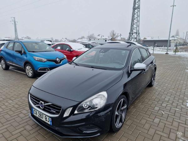 Pelēks Volvo S60 2013 Tauragė, ar dzinēja tilpumu 2.40 L un nobraukumu 210 tūkst. km par 9000 €, foto 11 vietnē AUTOMOTO.COM.LV