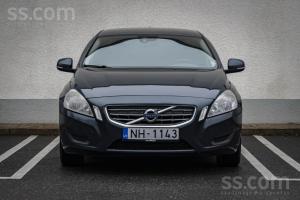Grey Volvo S60 2013 in Riga, with an engine capacity of 1.60 L and mileage of 0 thousand km for 5500 €, photo 2 on AUTOMOTO.COM.LV