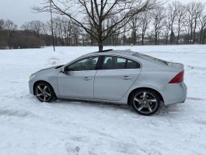 Grey Volvo S60 2013 in Kaunas, with an engine capacity of 1.56 L and mileage of 245 thousand km for 5750 €, photo 10 on AUTOMOTO.COM.LV