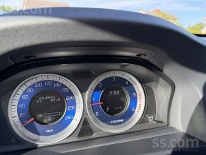 Серый Вольво С60 2013 в Огре, объемом двигателя 2.40 л и пробегом 255 тыс. км за 9700 €, фото 7 на AUTOMOTO.COM.LV