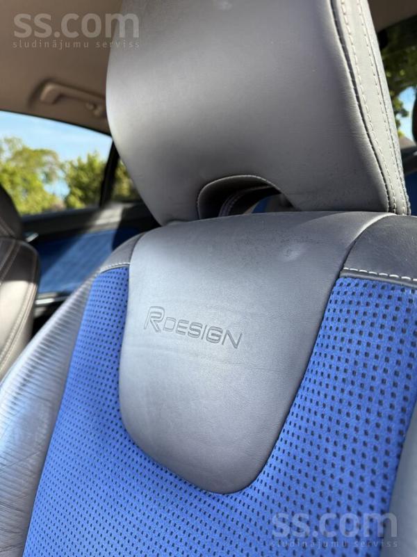 Grey Volvo S60 2013 in Ogre, with an engine capacity of 2.40 L and mileage of 255 thousand km for 9700 €, photo 8 on AUTOMOTO.COM.LV